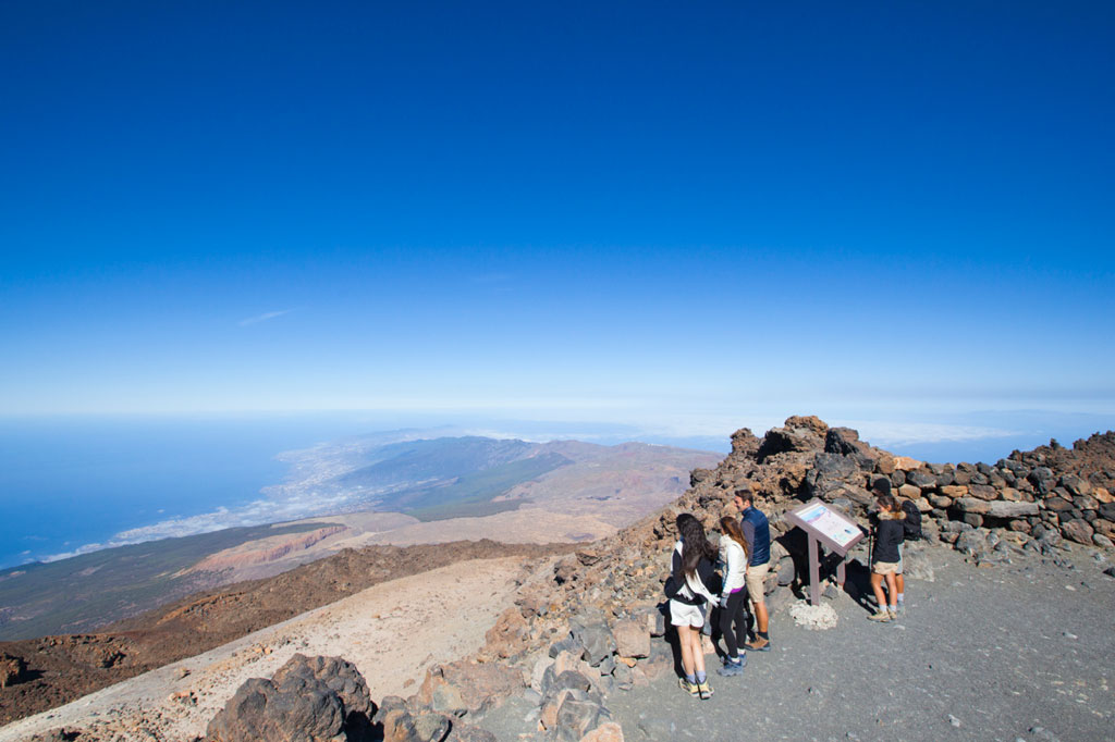 Climbing Mount Teide: Routes to ascent the peak and permits